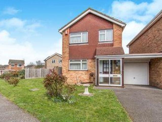 3 Bedrooms for sale in Kempton Close, Chatham, Kent ME5
