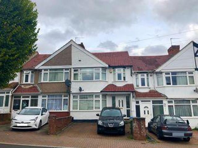 3 Bedrooms for sale in Lyon Park Avenue, Wembley HA0
