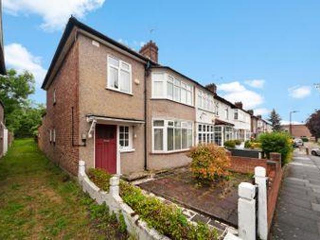 3 Bedrooms for sale in Long Drive, Acton W3