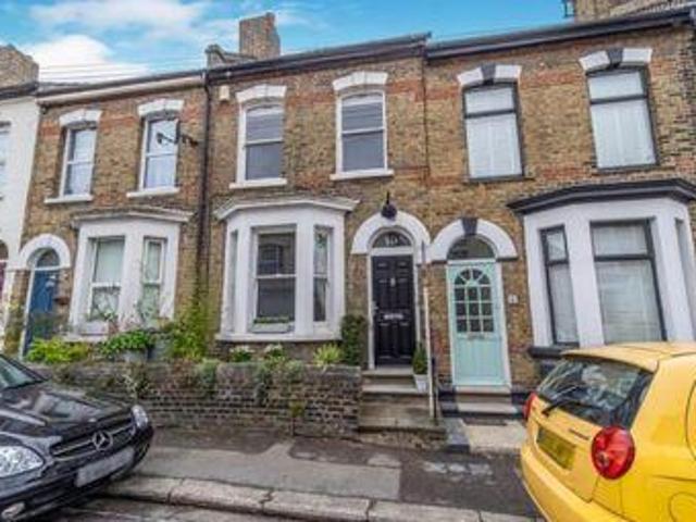3 Bedrooms for sale in Longley Road, Rochester, Kent ME1