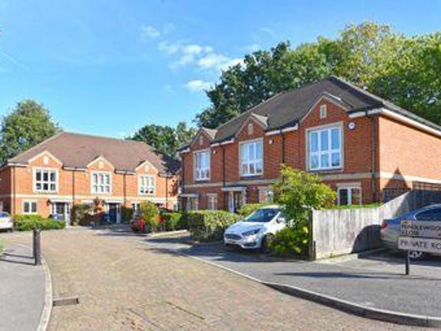 3 Bedrooms for sale in Pendlewood Close, London W5