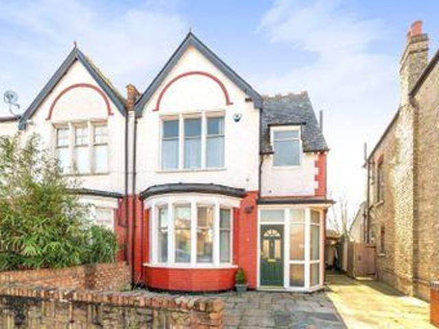 3 Bedrooms for sale in Pollard Road, Whetstone N20