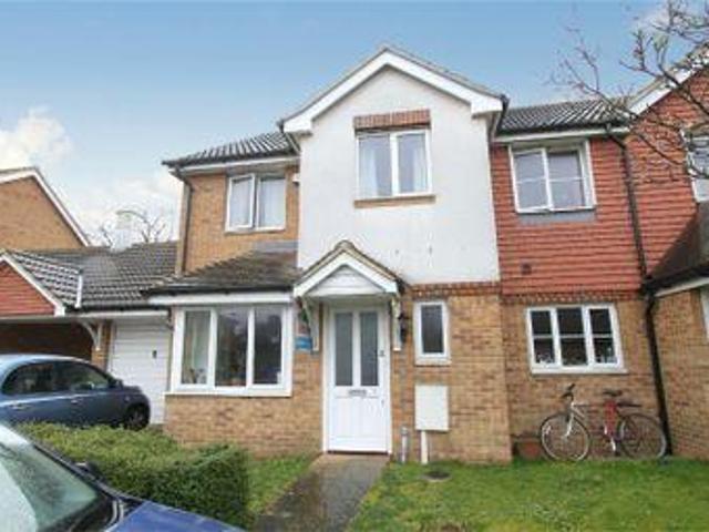 3 Bedrooms for sale in Quinneys Place, Whitstable CT5