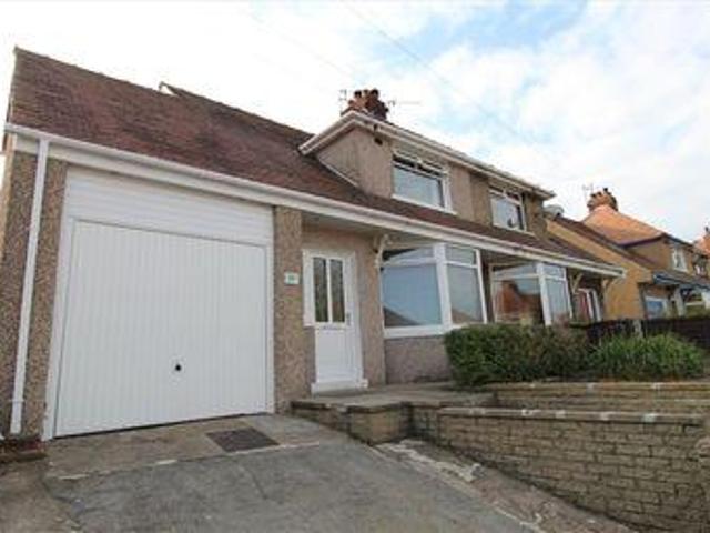 3 Bedrooms for sale in Russell Drive, Morecambe LA4