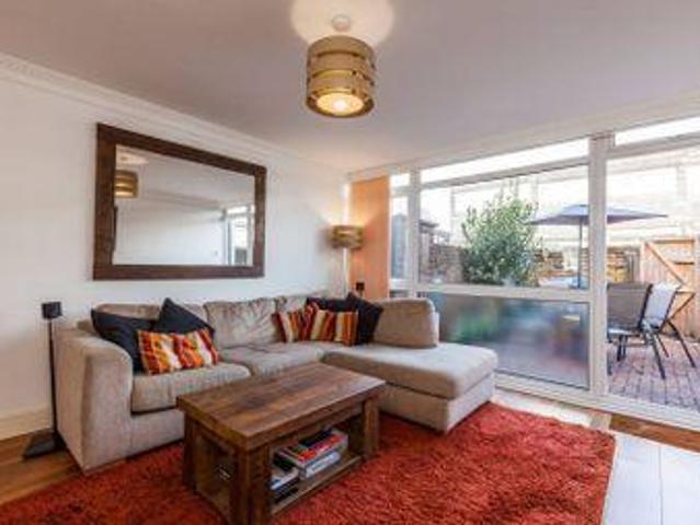 3 Bedrooms for sale in Ramiles Close, Brixton SW2