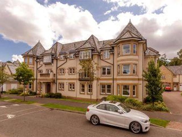 3 Bedrooms for sale in Rattray Grove, Greenbank, Edinburgh EH10