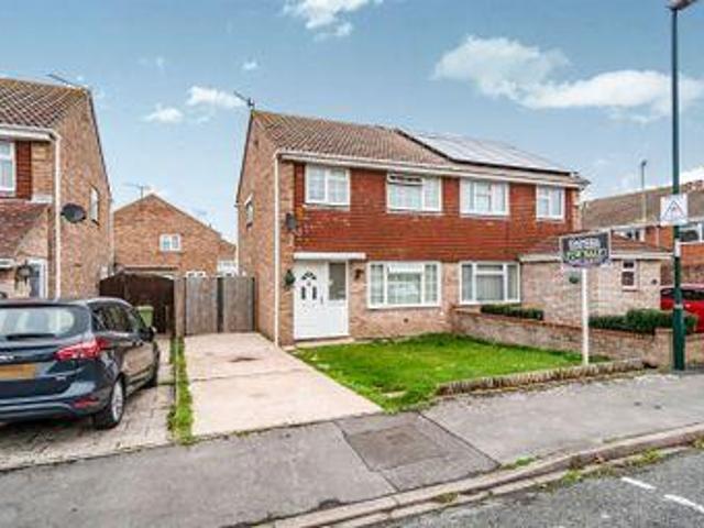 3 Bedrooms for sale in Ravens Way, Bognor Regis PO22