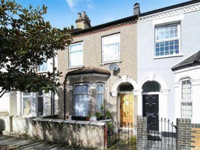 3 Bedrooms for sale in Reginald Road, London, London E7