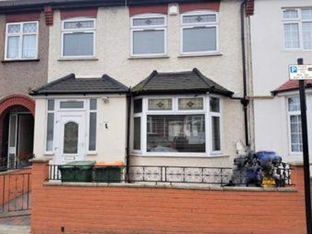 3 Bedrooms for sale in Roman Road, London E6