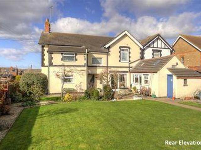 3 Bedrooms for sale in St. Barnabas Road, Barnetby DN38