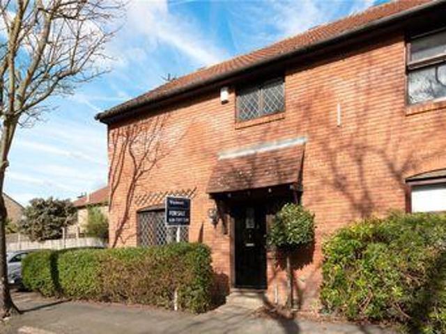 3 Bedrooms for sale in Simms Road, London SE1