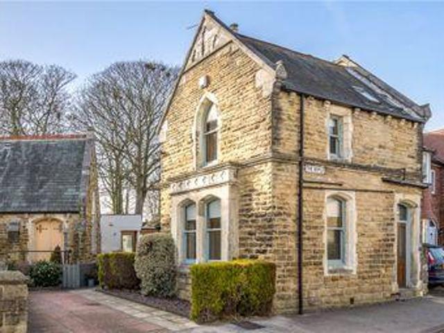 3 Bedrooms for sale in The Boyle, Barwick In Elmet, Leeds, West Yorkshire LS15