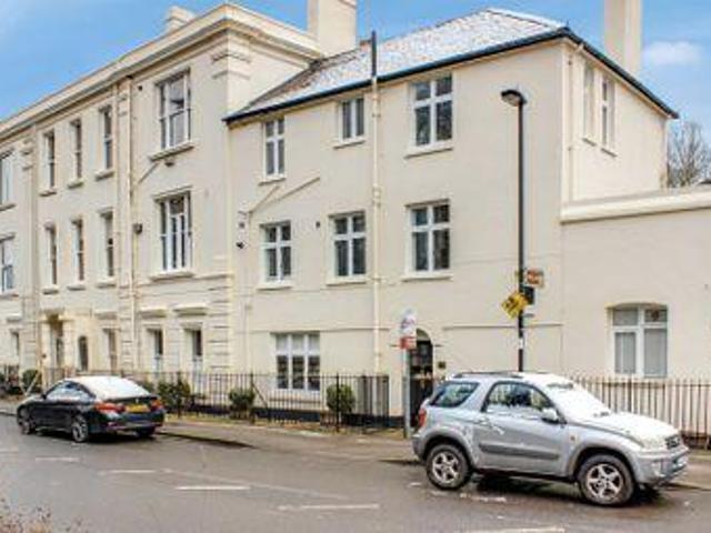 3 Bedrooms for sale in The Clock House, Forty Hill, Enfield EN2