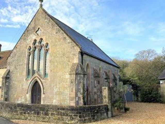 3 Bedrooms for sale in The Street, East Knoyle, Salisbury SP3
