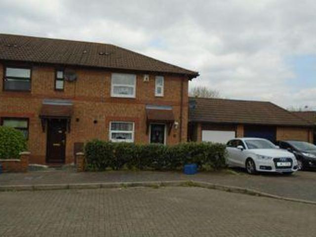 3 Bedrooms for sale in Titchmarsh Court, Oldbrook, Milton Keynes MK6