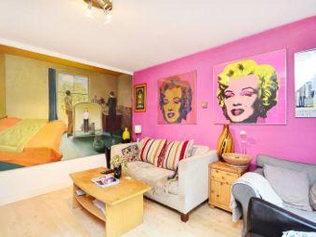 3 Bedrooms for sale in Verity Close, Notting Hill W11