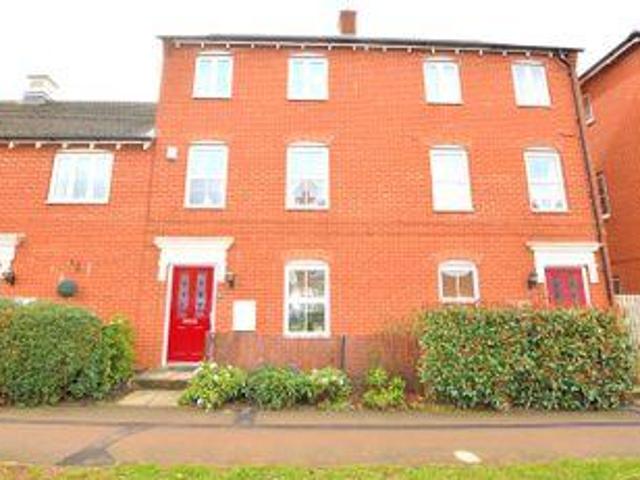 3 Bedrooms for sale in Walson Way, Stansted CM24