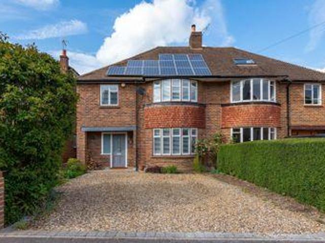 3 Bedrooms for sale in Warren Road, Reigate RH2