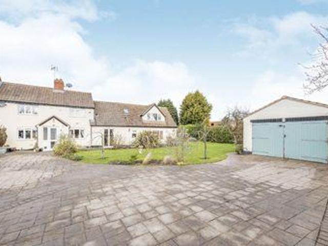 3 Bedrooms for sale in Weston Lane, Bulkington, Bedworth CV12