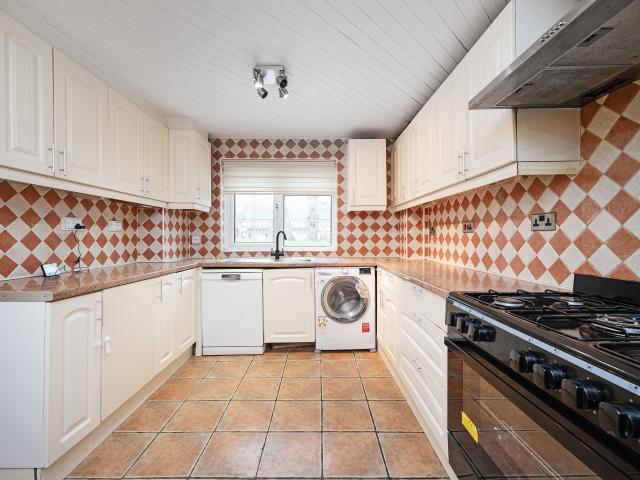 3 Bedrooms House end of terrace for Rent in Rectory Square | Foxtons