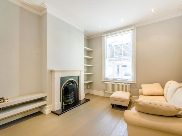 3 Bedrooms House for Rent in Liverpool Road | Foxtons