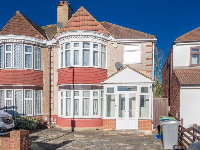 3 Bedrooms House semi detached for Rent in Northwick Avenue | Foxtons
