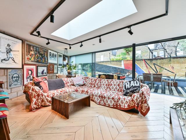 3 Bedrooms House terraced for Rent in Crawthew Grove | Foxtons