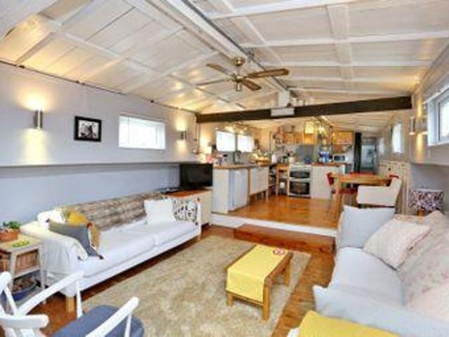 3 Bedrooms Houseboat for sale in Temple Boatyard, Rochester ME2
