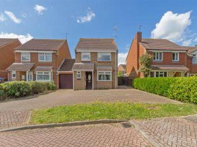 3 Bedrooms Link detached house for sale in Beauvoir Drive, Kemsley, Sittingbourne ME10