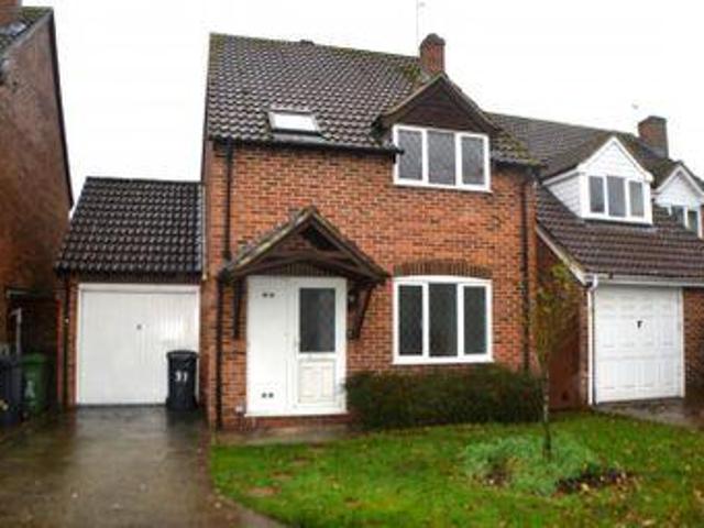 3 Bedrooms Link detached house for sale in Grassmead, Thatcham RG19
