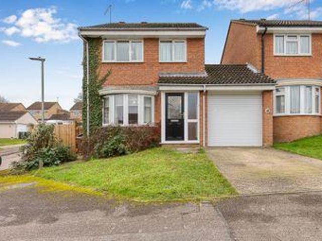 3 Bedrooms Link detached house for sale in Delfcroft, Ware SG12