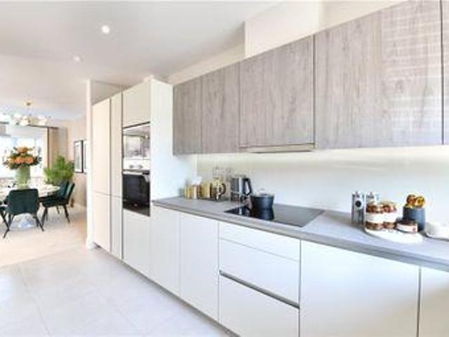 3 Bedrooms Link detached house for sale in Eldridge Park, Bell Foundry Lane, Wokingham RG40