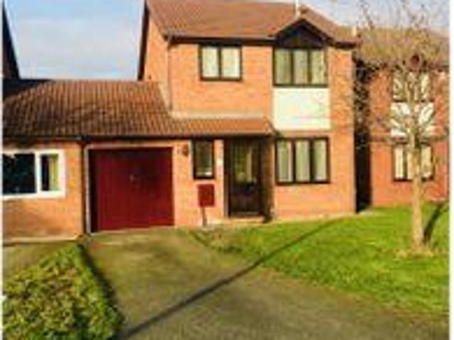 3 Bedrooms Link detached house for sale in Fern Way, Rhyl LL18
