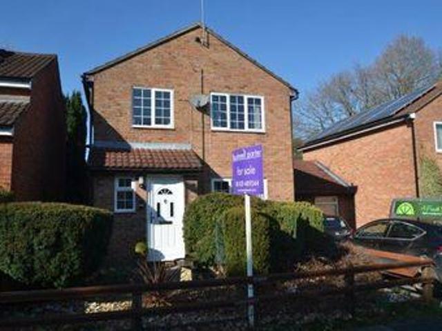 3 Bedrooms Link detached house for sale in Hibiscus Grove, Bordon GU35