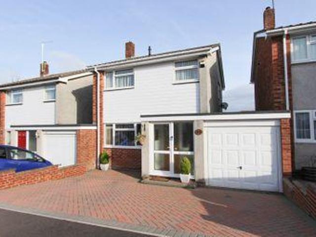 3 Bedrooms Link detached house for sale in Lays Drive, Keynsham, Bristol BS31