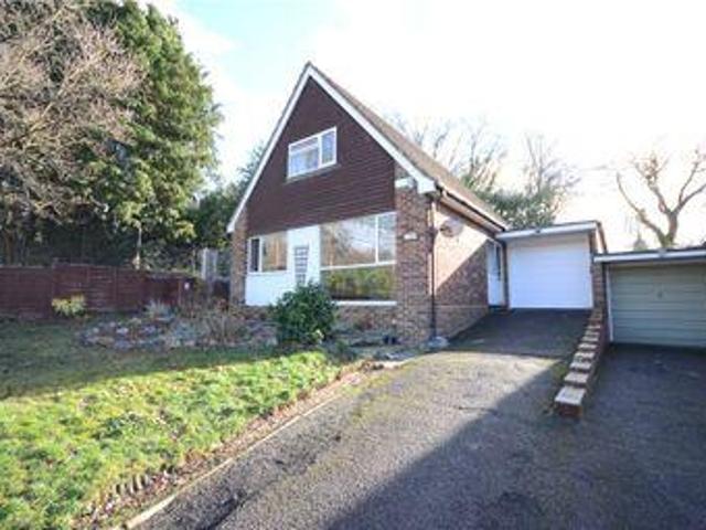 3 Bedrooms Link detached house for sale in Maybrick Close, Little Sandhurst, Berkshire GU47