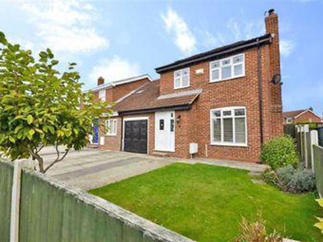 3 Bedrooms Link detached house for sale in Manor Close, Hemingbrough, Selby YO8