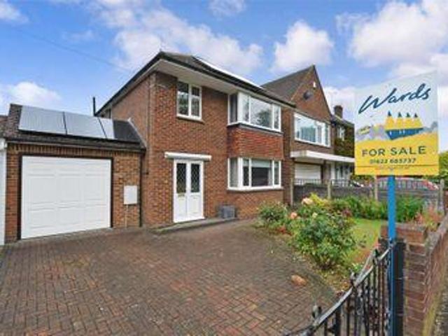 3 Bedrooms Link detached house for sale in Sutton Road, Maidstone, Kent ME15