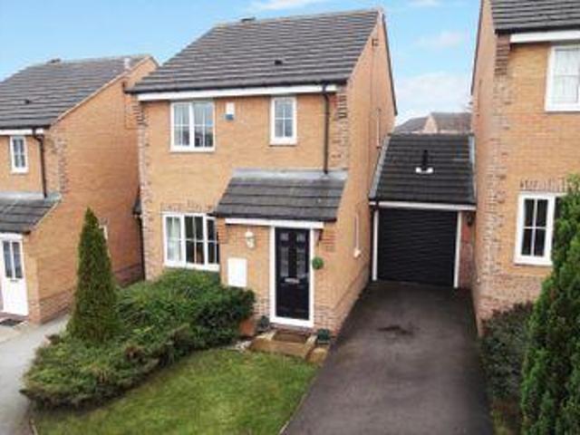 3 Bedrooms Link detached house for sale in West Cote Drive, Thackley, Bradford BD10