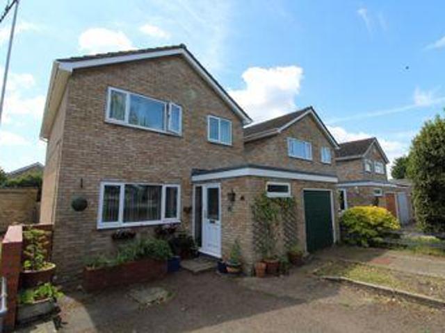 3 Bedrooms Link detached house for sale in Thames Drive, Newport Pagnell, Buckinghamshire MK16