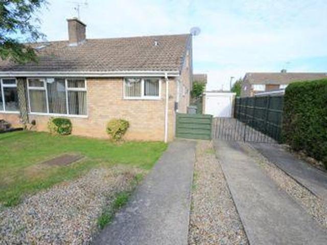 3 Bedrooms Semi detached bungalow for sale in 12 Wordsworth Crescent, York YO24