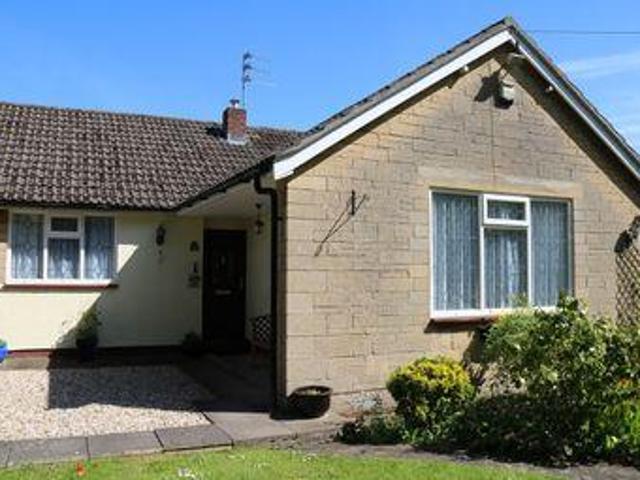 3 Bedrooms Semi detached bungalow for sale in Old Gloucester Road, Hambrook BS16