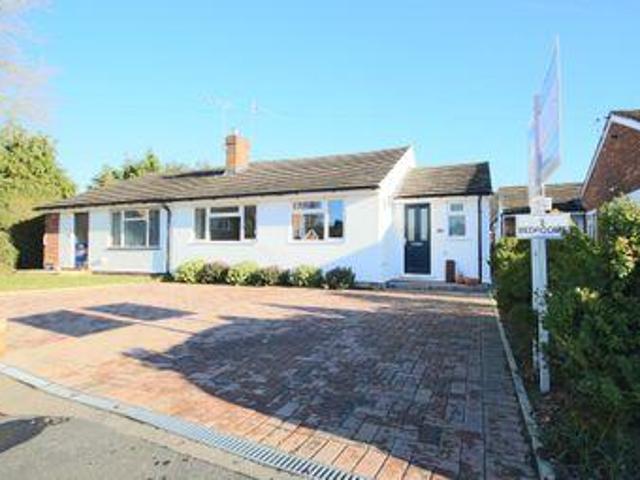 3 Bedrooms Semi detached bungalow for sale in Sandringham Road, Maidenhead SL6