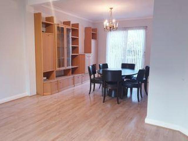 3 Bedrooms Semi detached house for rent in 31 Park View Gardens, Hendon NW4