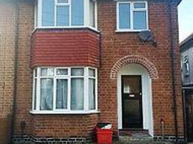 3 Bedrooms Semi detached house for rent in 59 Claremont, Leamington Spa CV31