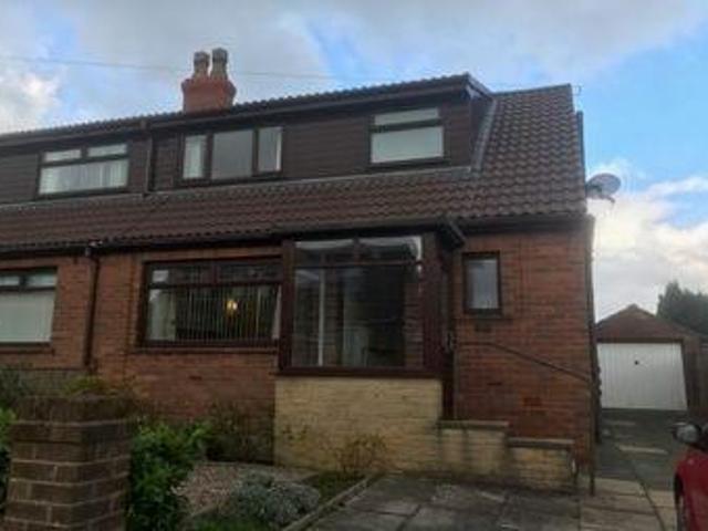 3 Bedrooms Semi detached house for rent in Coultshead Avenue, Billinge, Wigan WN5