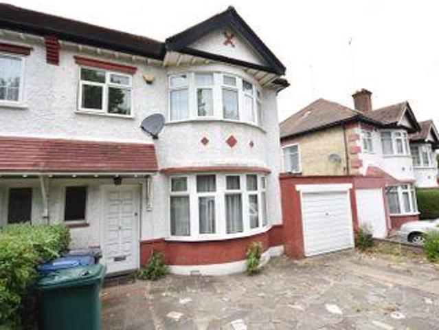 3 Bedrooms Semi detached house for rent in Courthouse Road, London N12