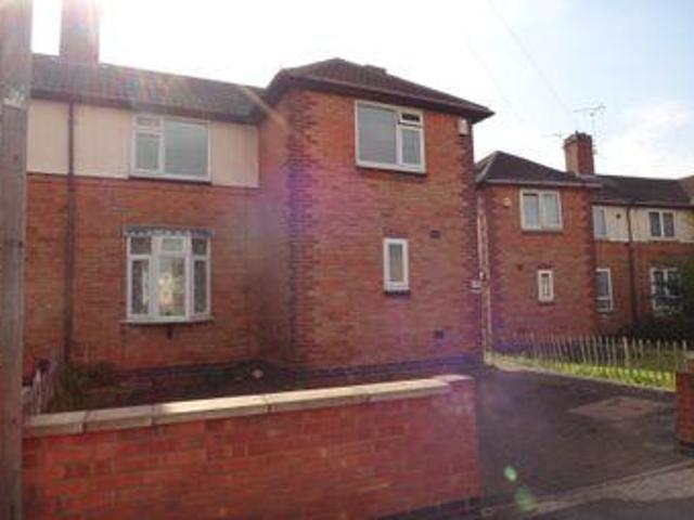 3 Bedrooms Semi detached house for rent in Cowdall Road, Braunstone, Leicester LE3