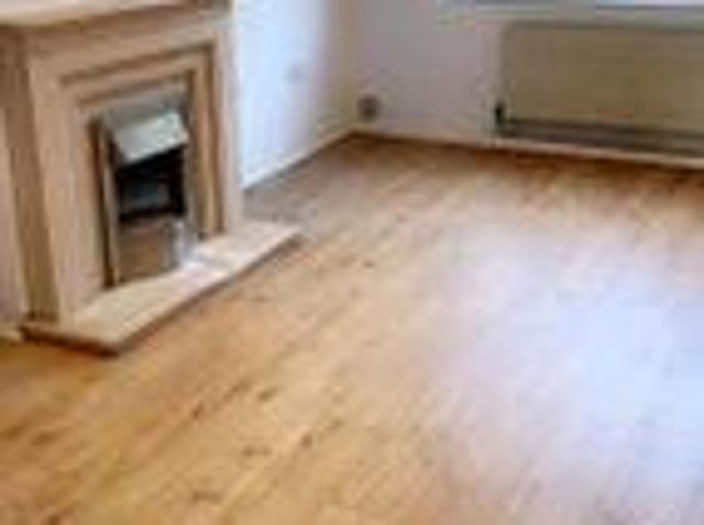 3 Bedrooms Semi detached house for rent in Coleridge Road, Croydon CR0