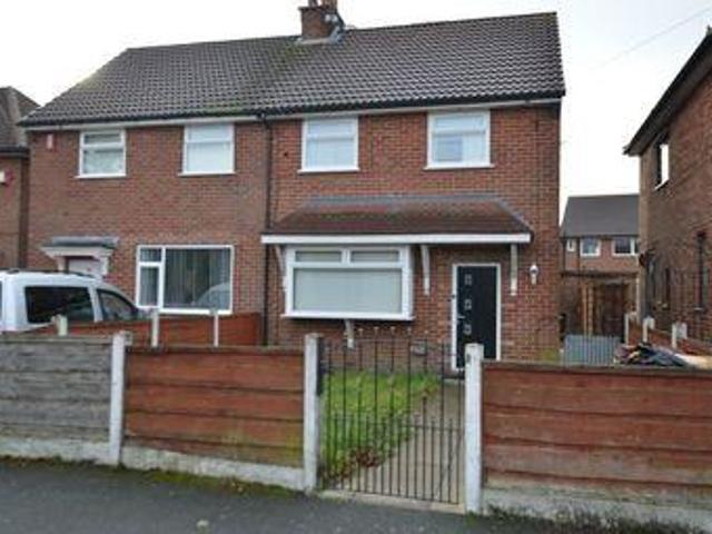 3 Bedrooms Semi detached house for rent in Coniston Avenue, Farnworth, Bolton BL4